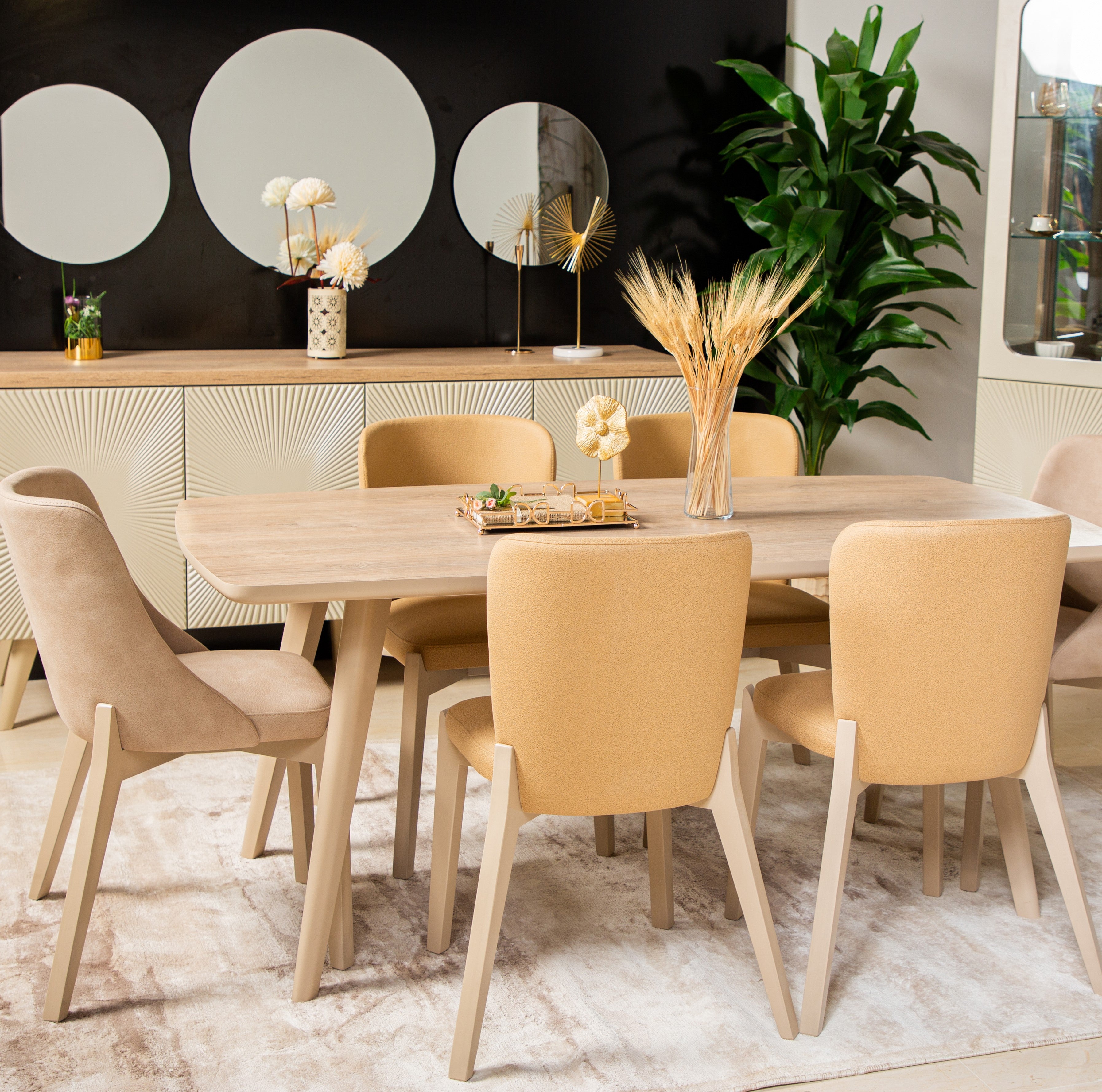 Dining tables – Like